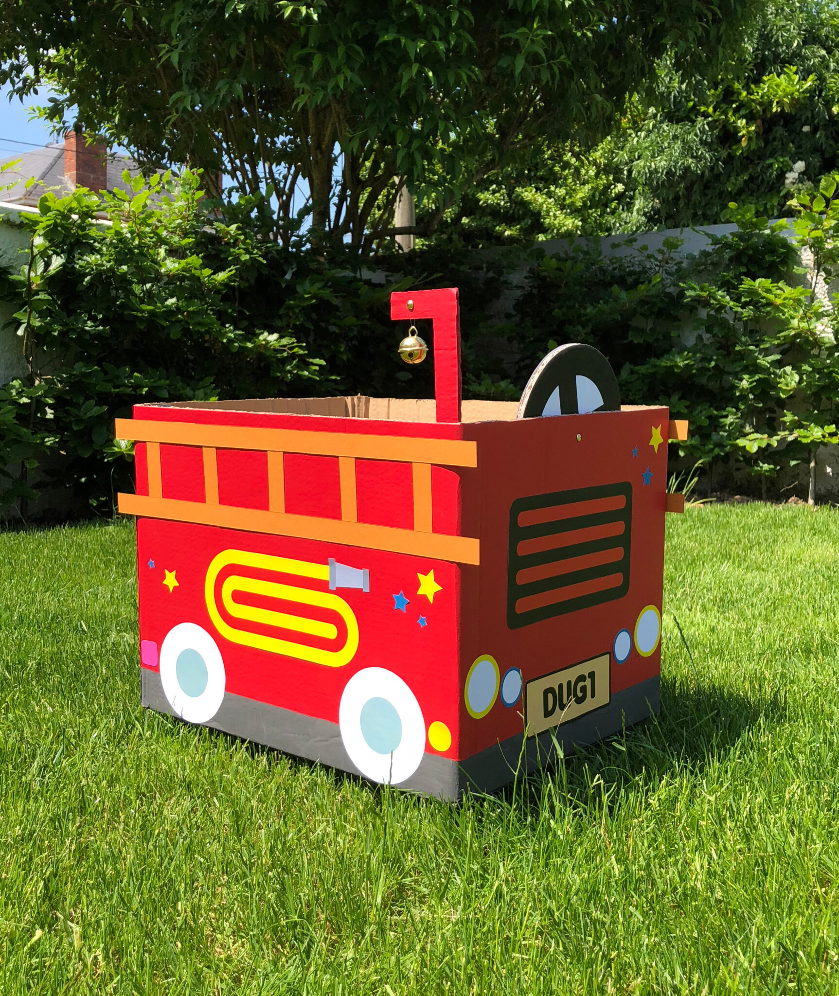 Cardboard Fire Engine - Hey Duggee Official Website