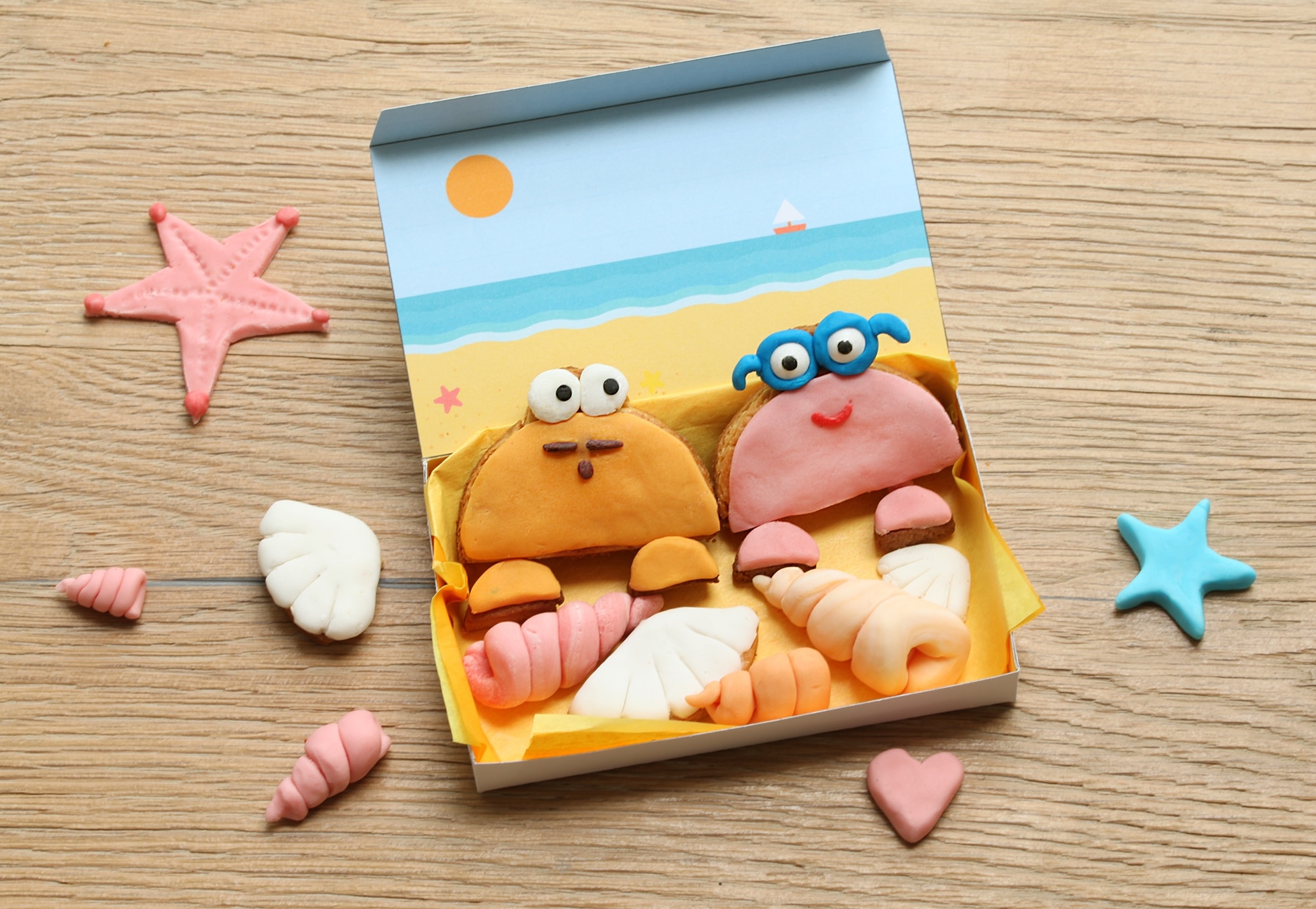Mr and Mr Crab Biscuits - Hey Duggee Official Website