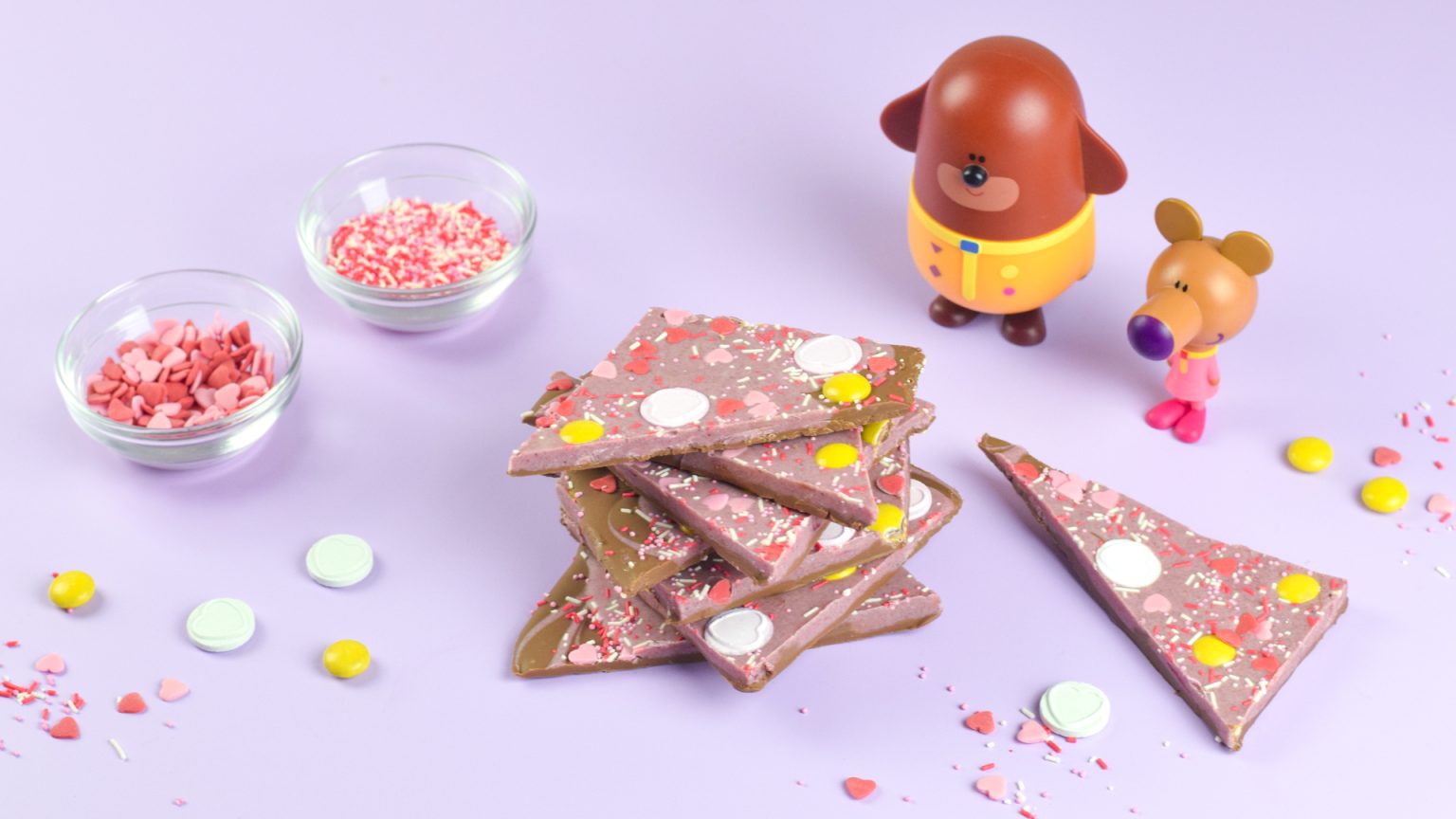 Norrie's Valentine Chocolate Shards Recipe - Hey Duggee Official Website